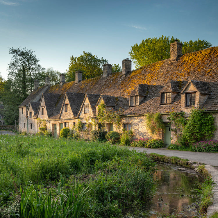 Small-group day trips & multi-day tours in the UK | Go Tours UK