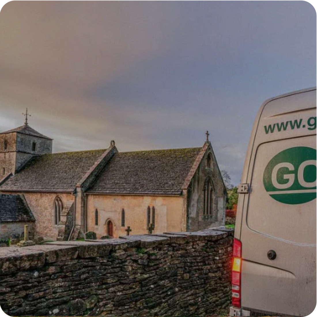 Small-group day trips & multi-day tours in the UK | Go Tours UK