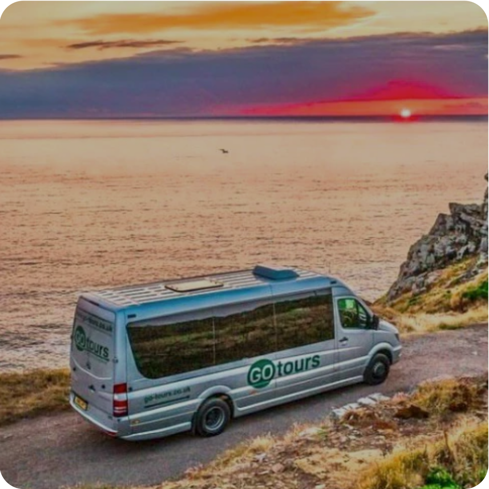 Small-group day trips & multi-day tours in the UK | Go Tours UK