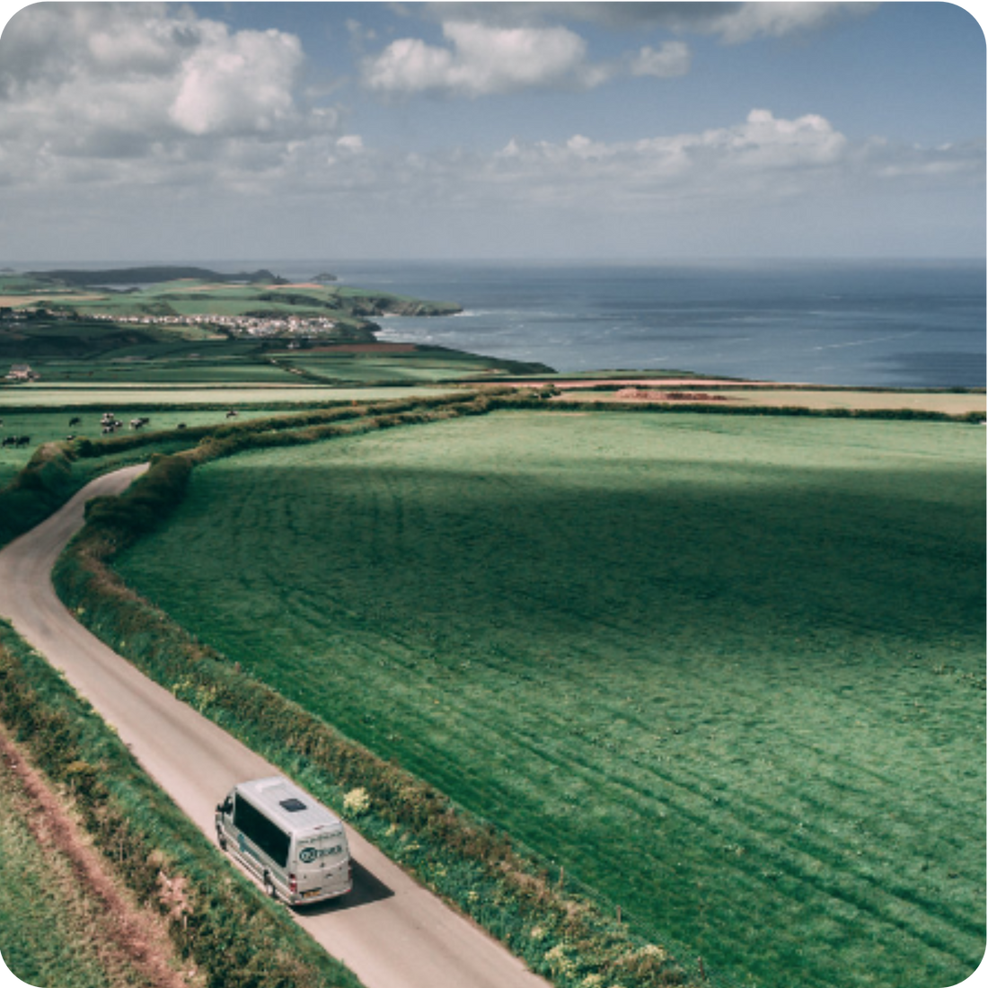 Small-group day trips & multi-day tours in the UK | Go Tours UK